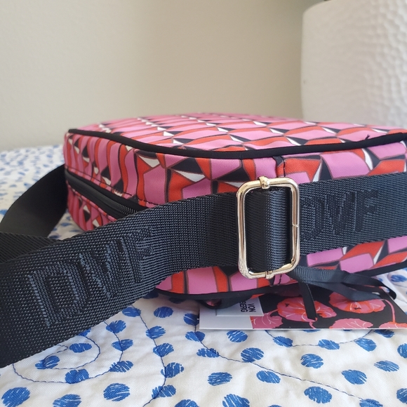 Diane Von Furstenberg | Bags | Dvf Pink Modern Geo Pattern Camera Bag ...